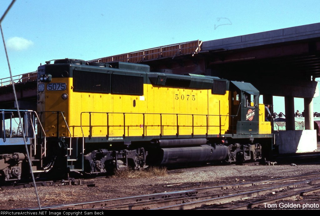CNW 5075--GP50